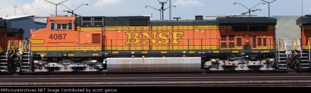 BNSF 4087